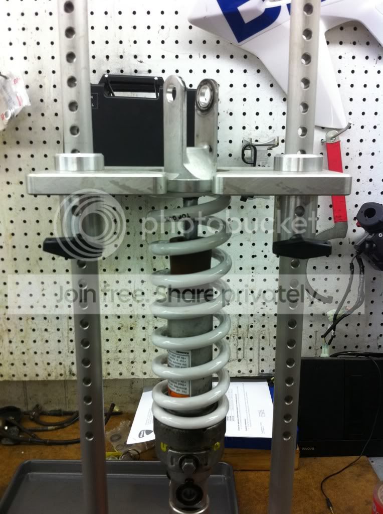 Shock spring install | Kawasaki KLR Forum