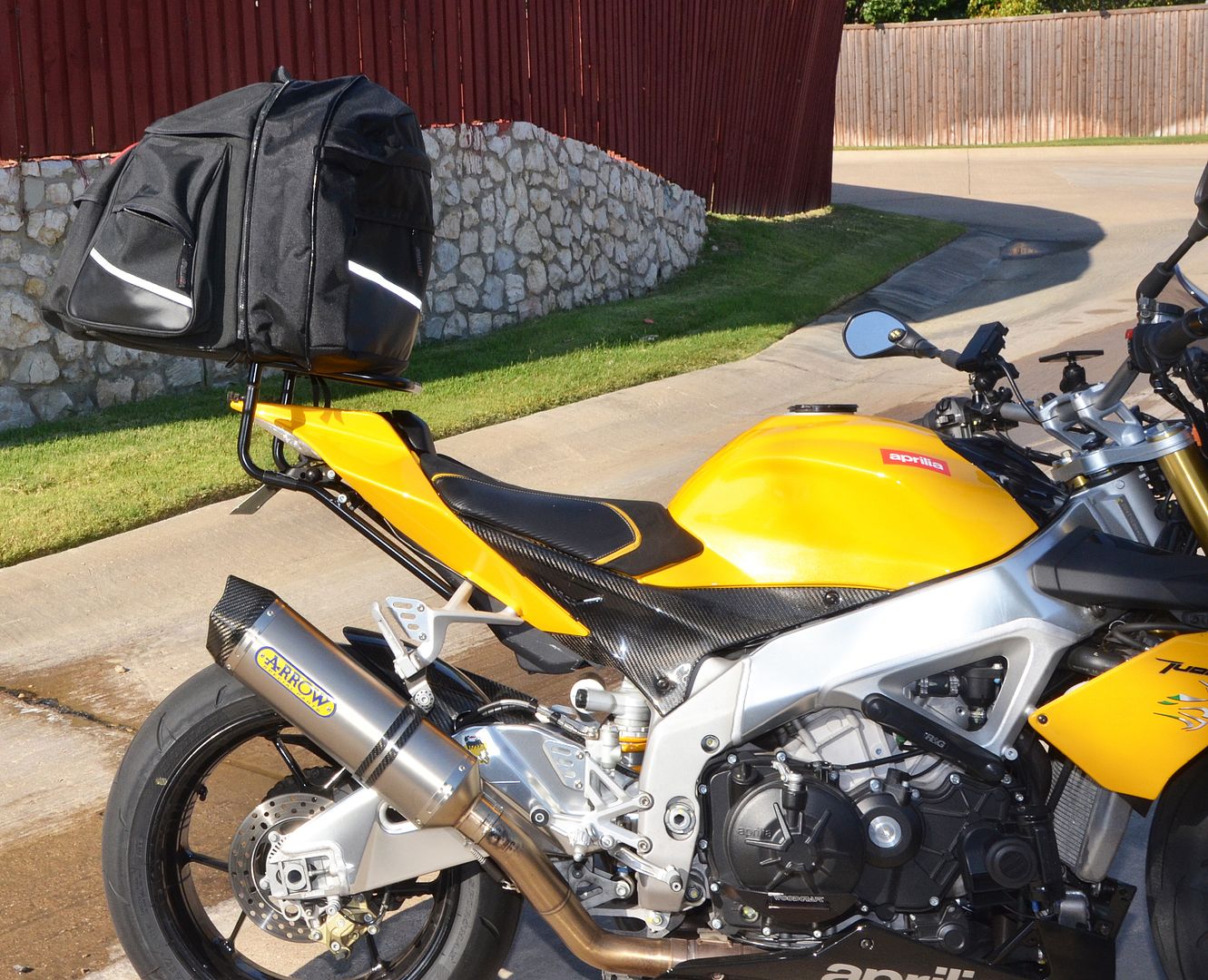 2017 Tuono Factory - Ventura Rack & Bag